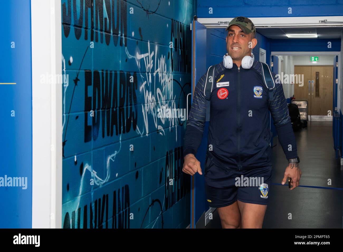 Paul Vaughan #10 of Warrington Wolves arrives ahead of the Betfred ...