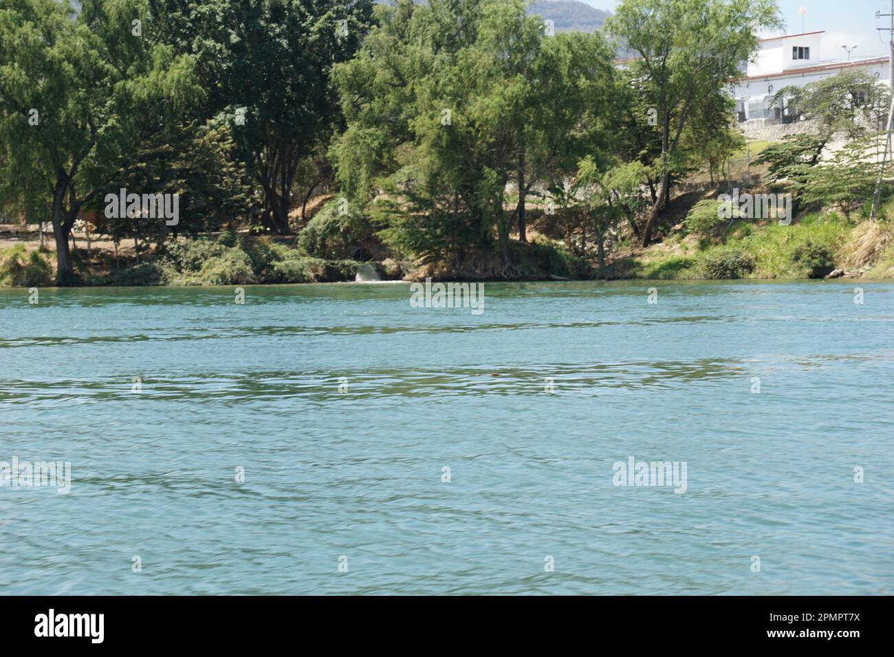 Lake, water, blue, nature, grass, forest, trees, house at chiapas ...