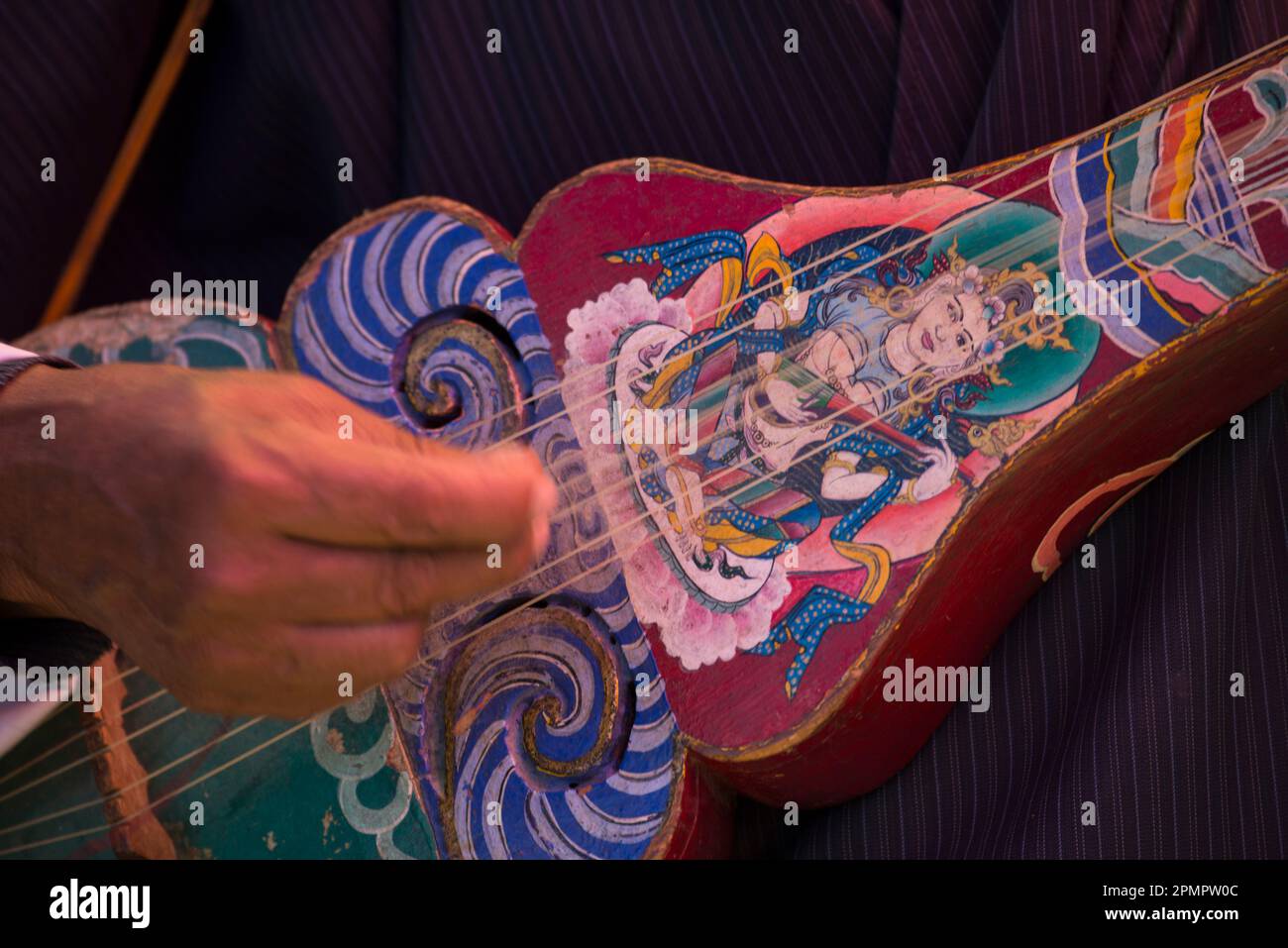 Traditional bhutan decoration hi-res stock photography and images - Alamy
