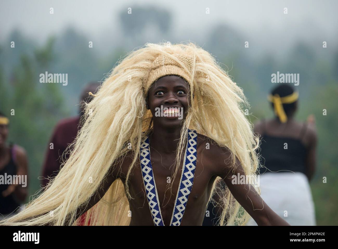 Volcanoes national park rwanda lodge hi-res stock photography and ...