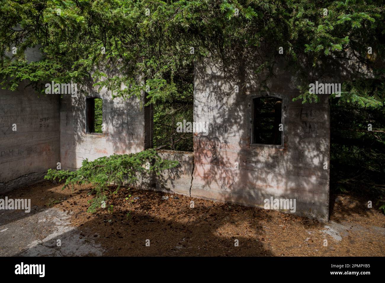 Scary town hi-res stock photography and images - Alamy