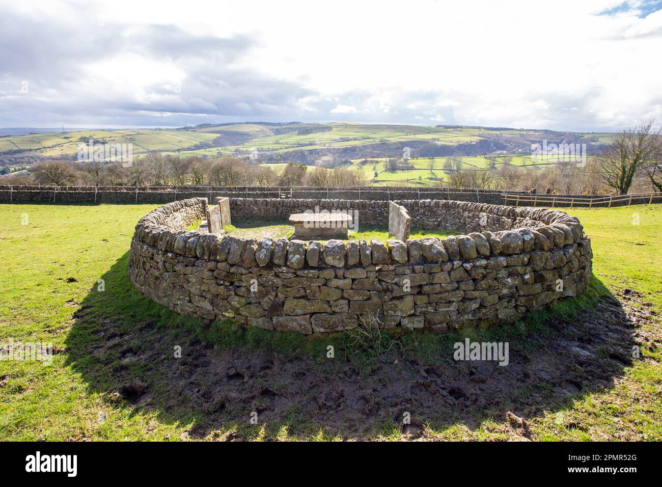 Riley graves enclosed stone wall hi-res stock photography and images ...
