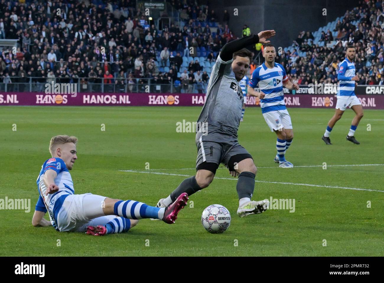 Tom overtoom hi-res stock photography and images - Alamy