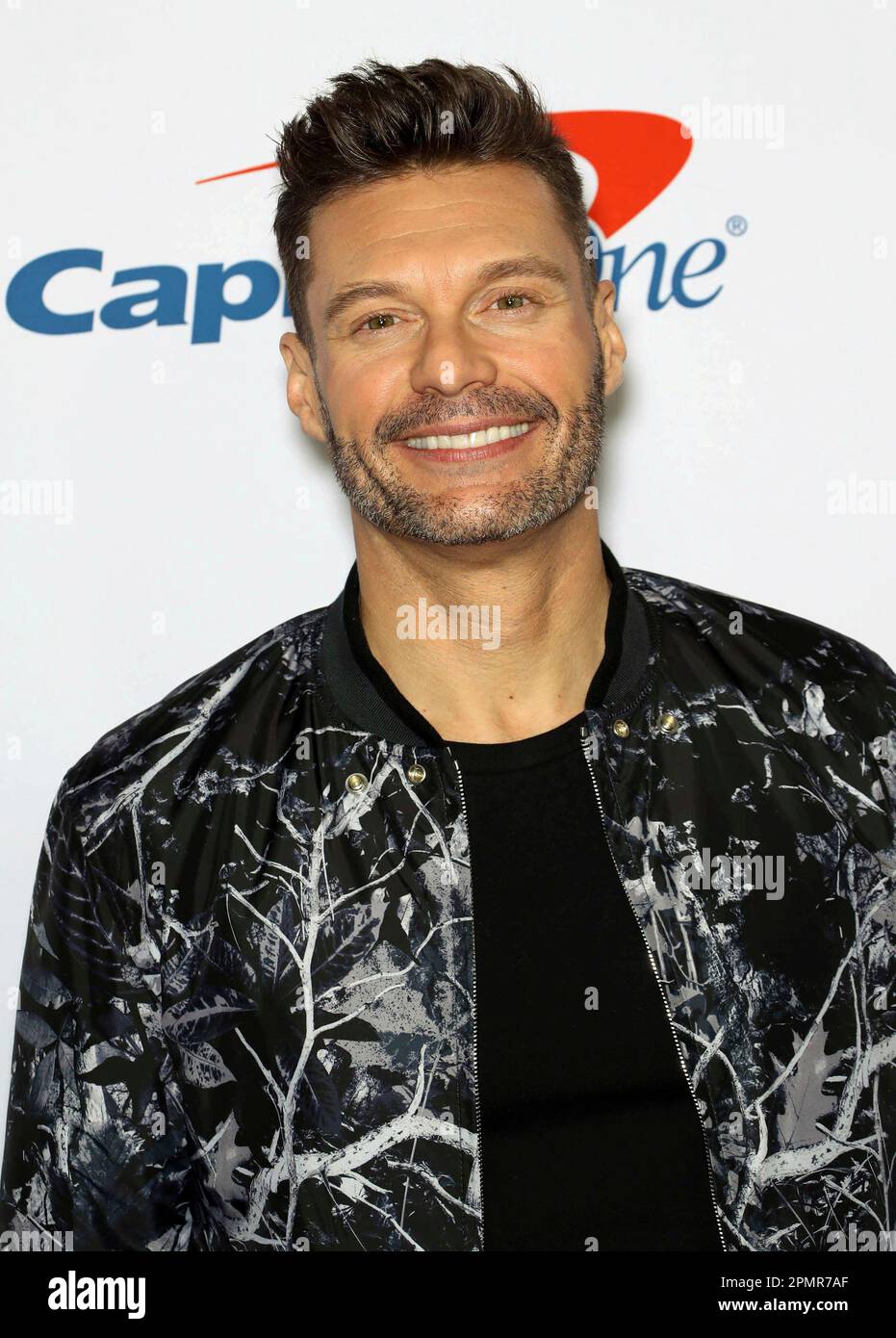 Ryan Seacrest Beard Academy Awards