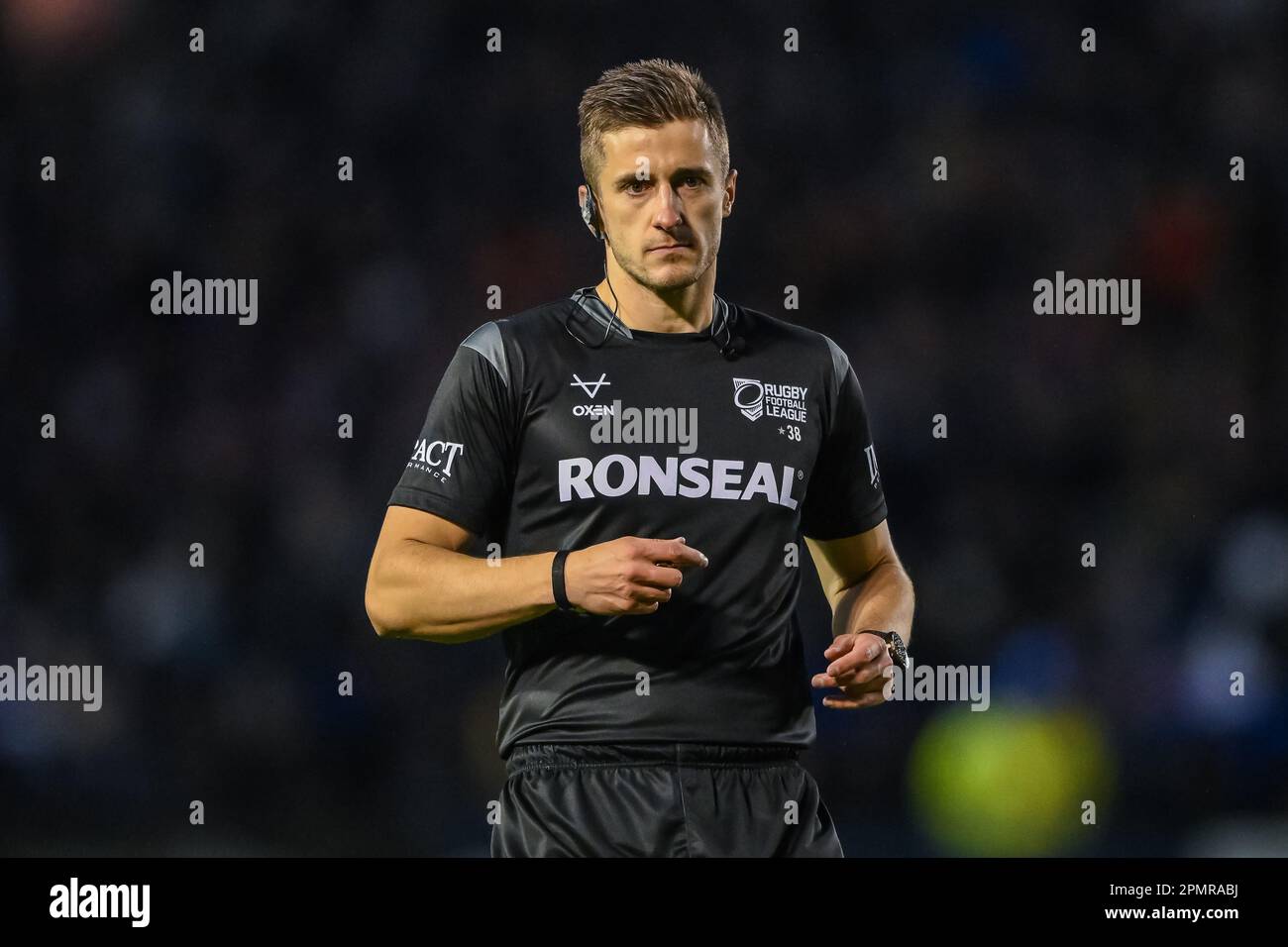 referee Chris Kendall during the Betfred Super League Round 9 match ...