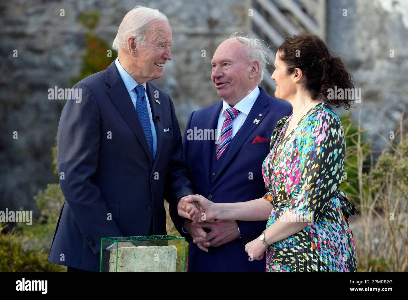 Ernie Caffrey and his daughter Miriam Caffrey speak with President Joe ...