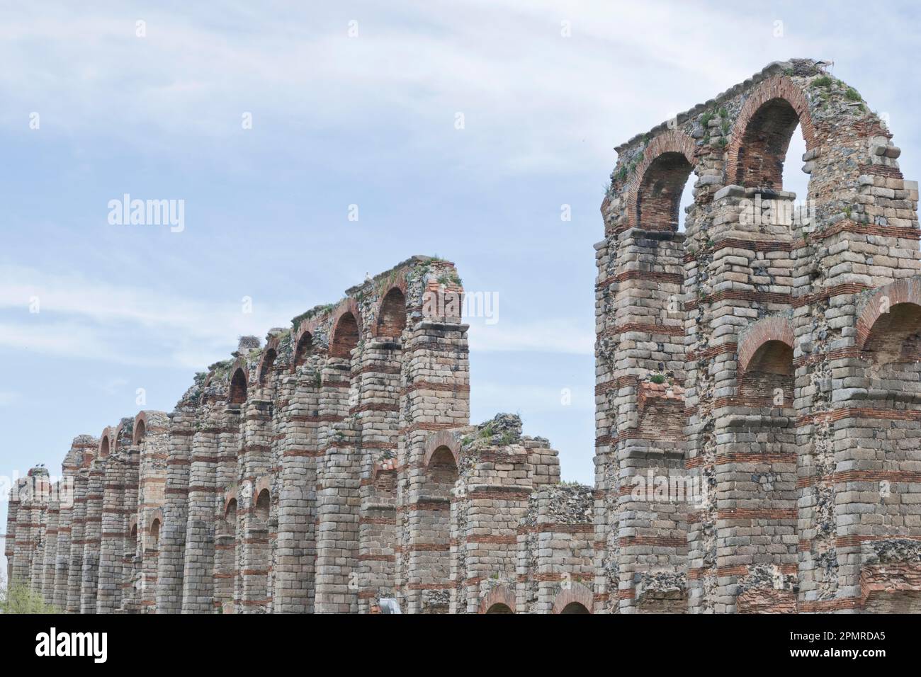 Aquaduct merida spain hi-res stock photography and images - Alamy