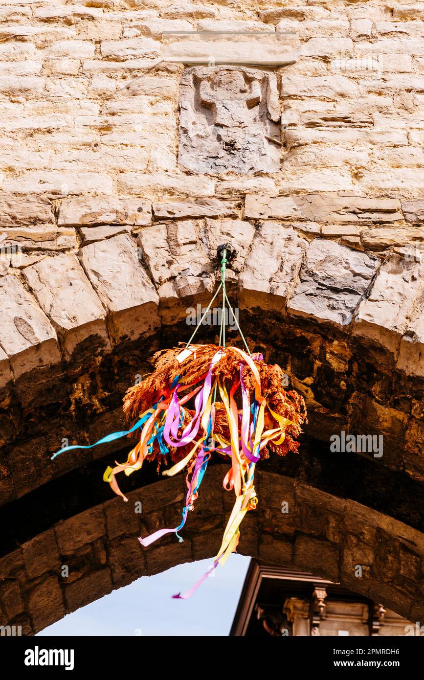 The arch through which the castle is accessed is crowned with a ...