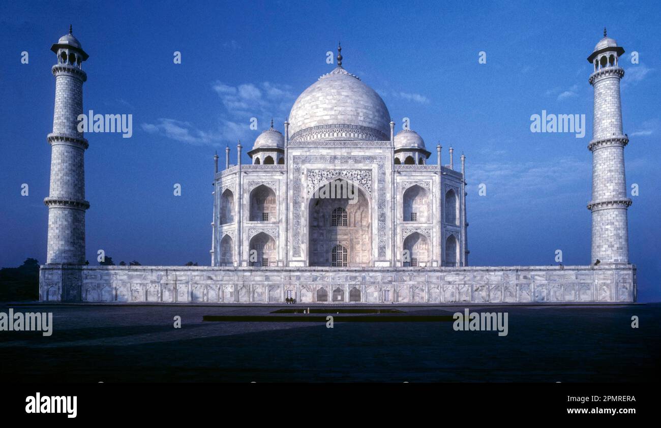 The Taj Mahal, an ivory-white marble mausoleum in Agra, Uttar Pradesh ...