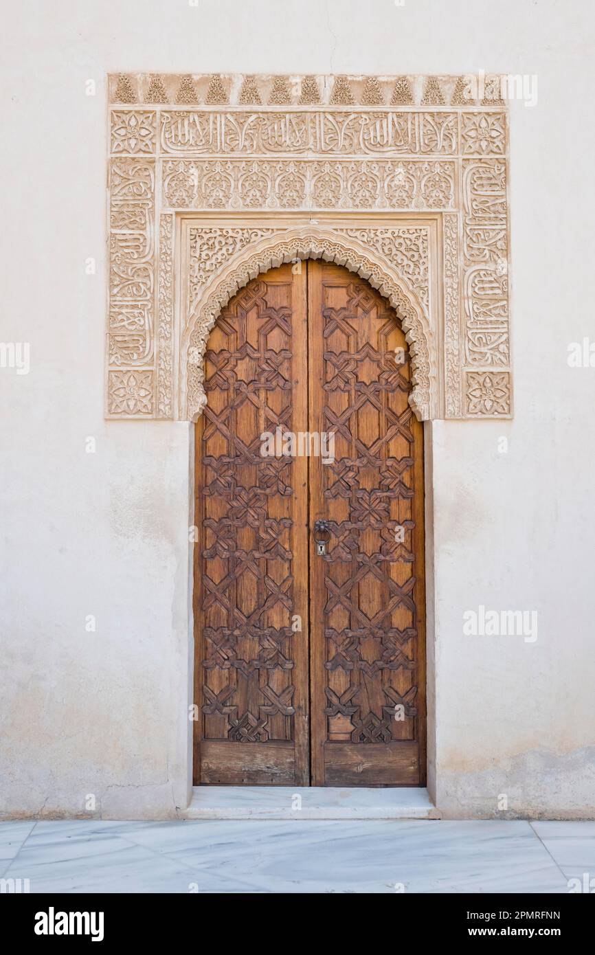 Alhambra door hi-res stock photography and images - Alamy
