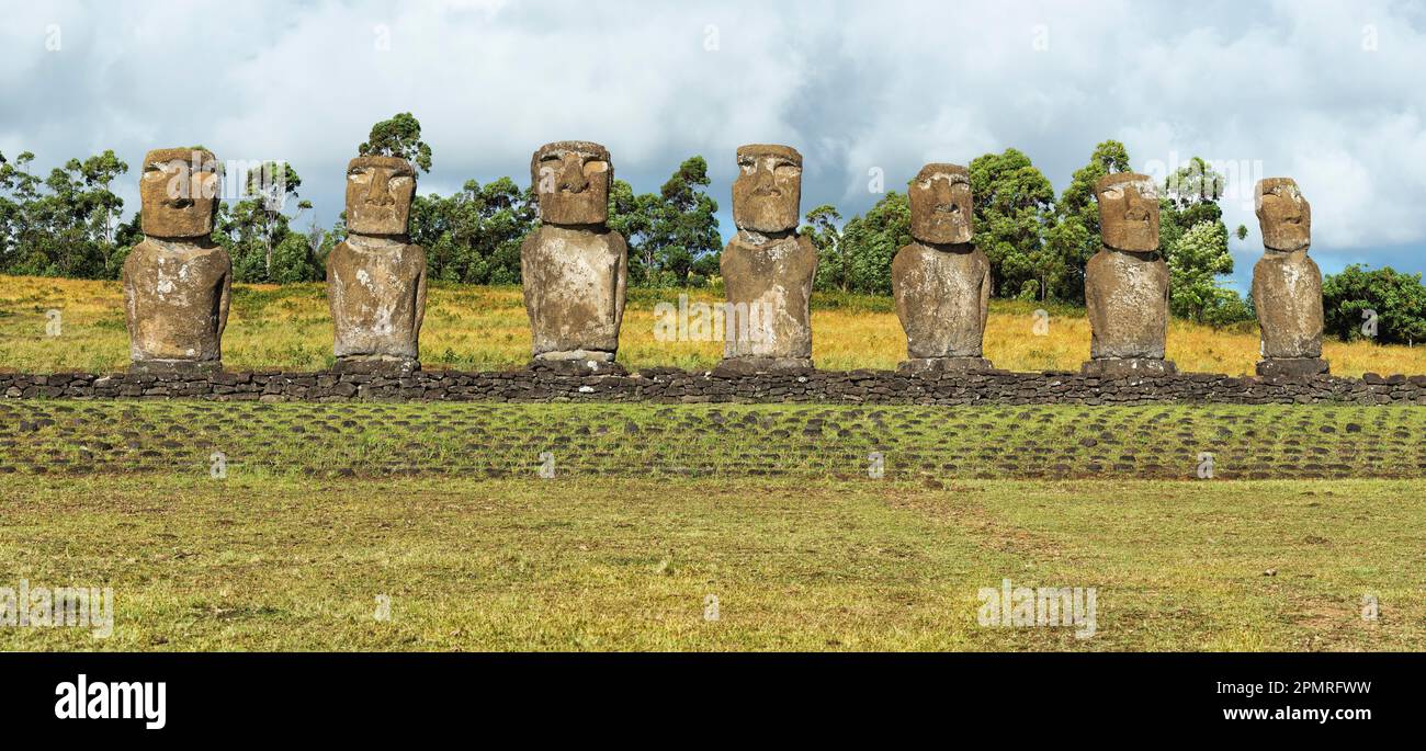 Ahu Akivi Moais, Rapa Nui National Park, Easter Island, Chile, Unesco ...