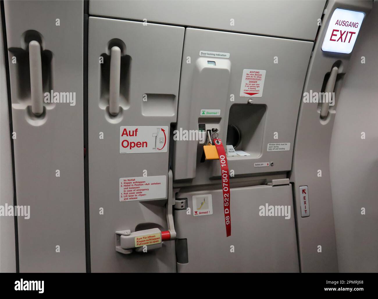 Airbus a321 interior hi-res stock photography and images - Alamy