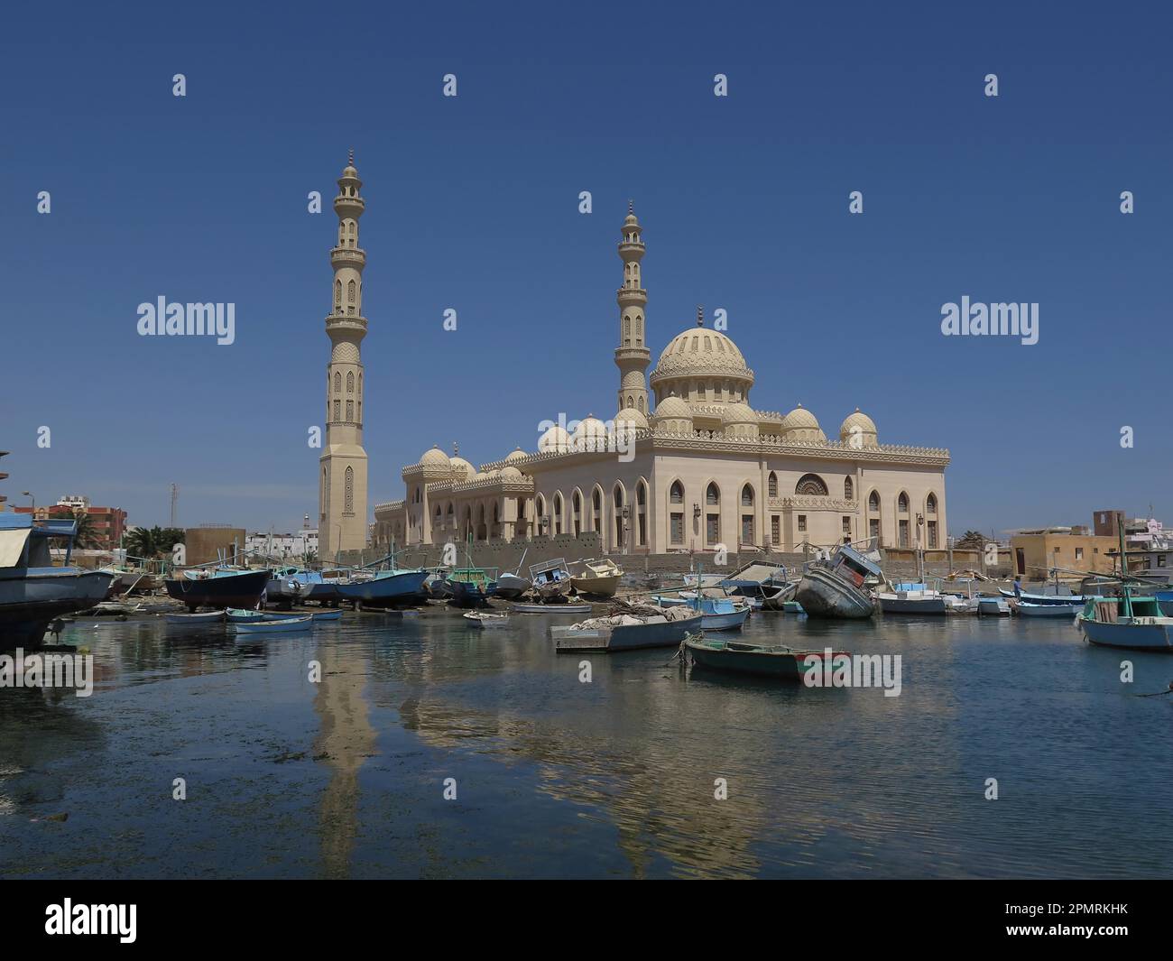 Port of hurghada hi-res stock photography and images - Alamy