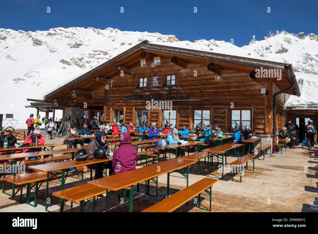 Mountain hut Sonn Alpin 2600m, Zugspitzplatt, Zugspitze, Upper Bavaria ...