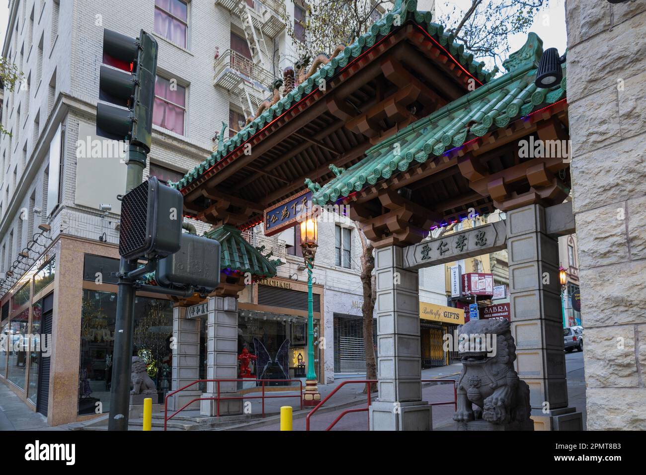 San Francisco,CA,USA. April 02 2023 :Entrance gate to Chinatown on Bush ...