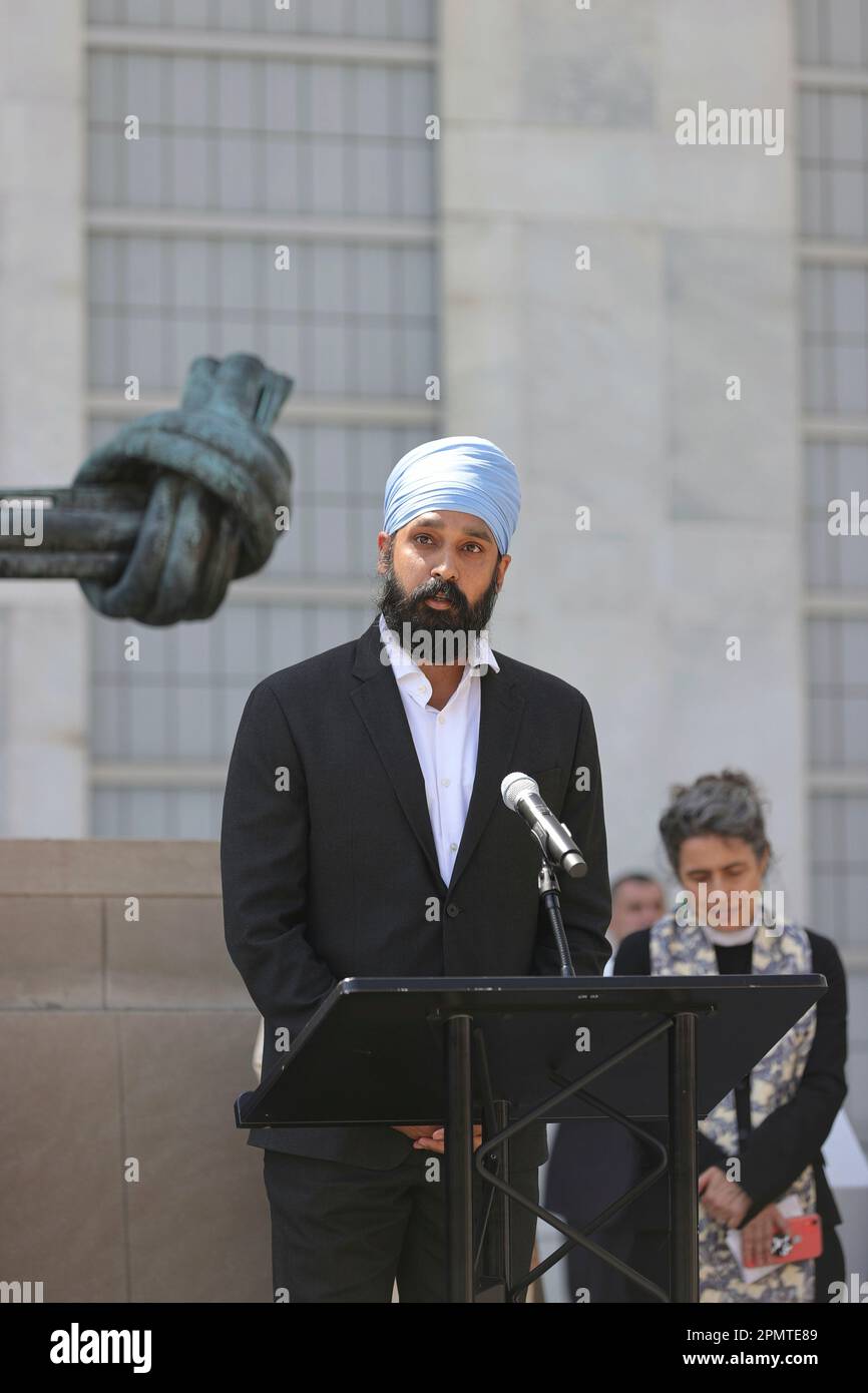 Rev dr chloe breyer hi-res stock photography and images - Alamy