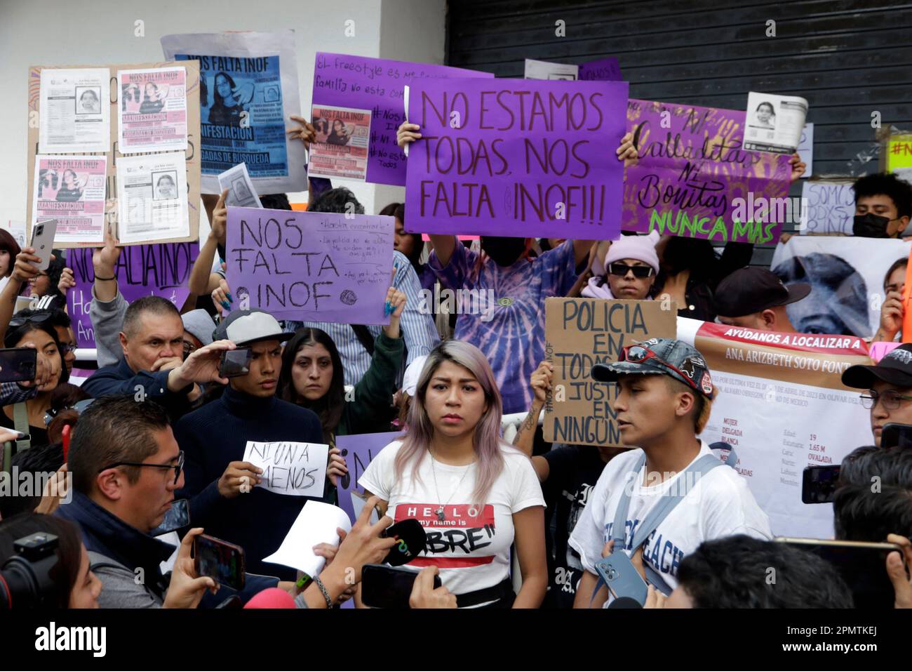 Ana arizbeth soto font hi-res stock photography and images - Alamy