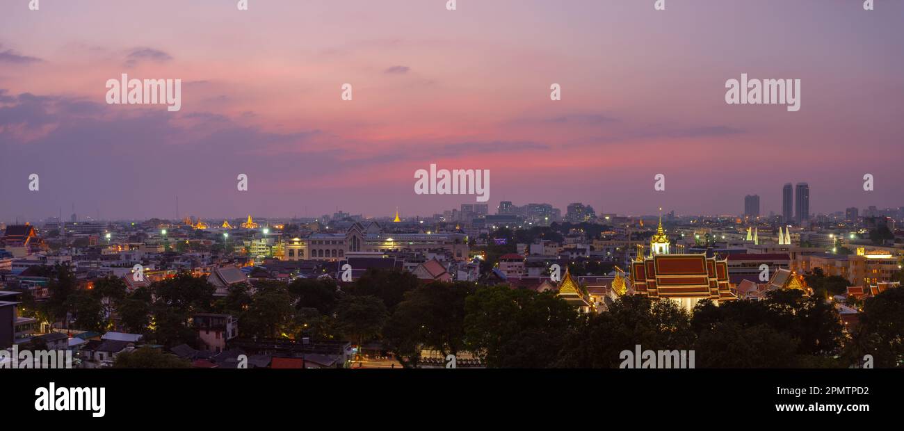 Temples and buildings in Bangkok at twilight beautiful lighting ...