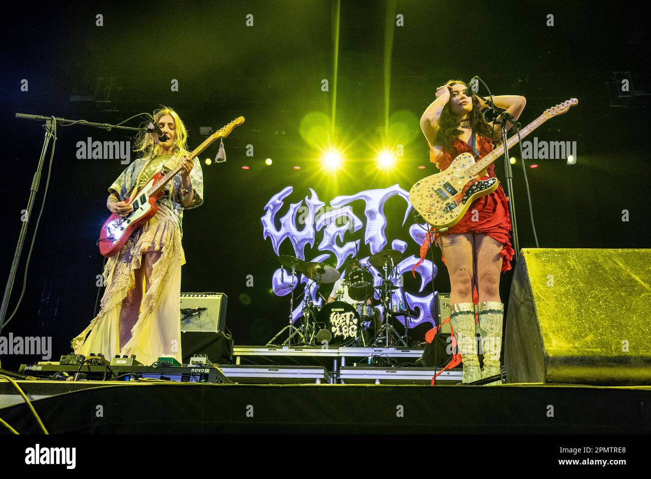 Hester Chambers, left, and Rhian Teasdale of Wet Leg perform at the ...
