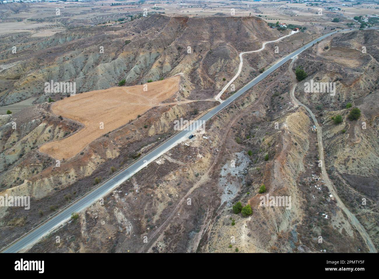 Aerial view highway empty road hi-res stock photography and images - Alamy