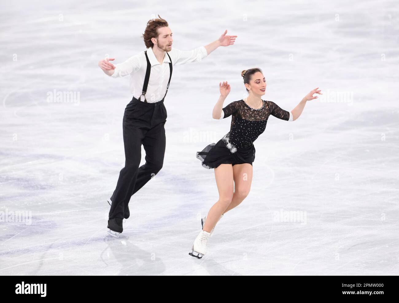 Sara CONTI and Niccolo MACII of Italy perform during pairs free skating ...