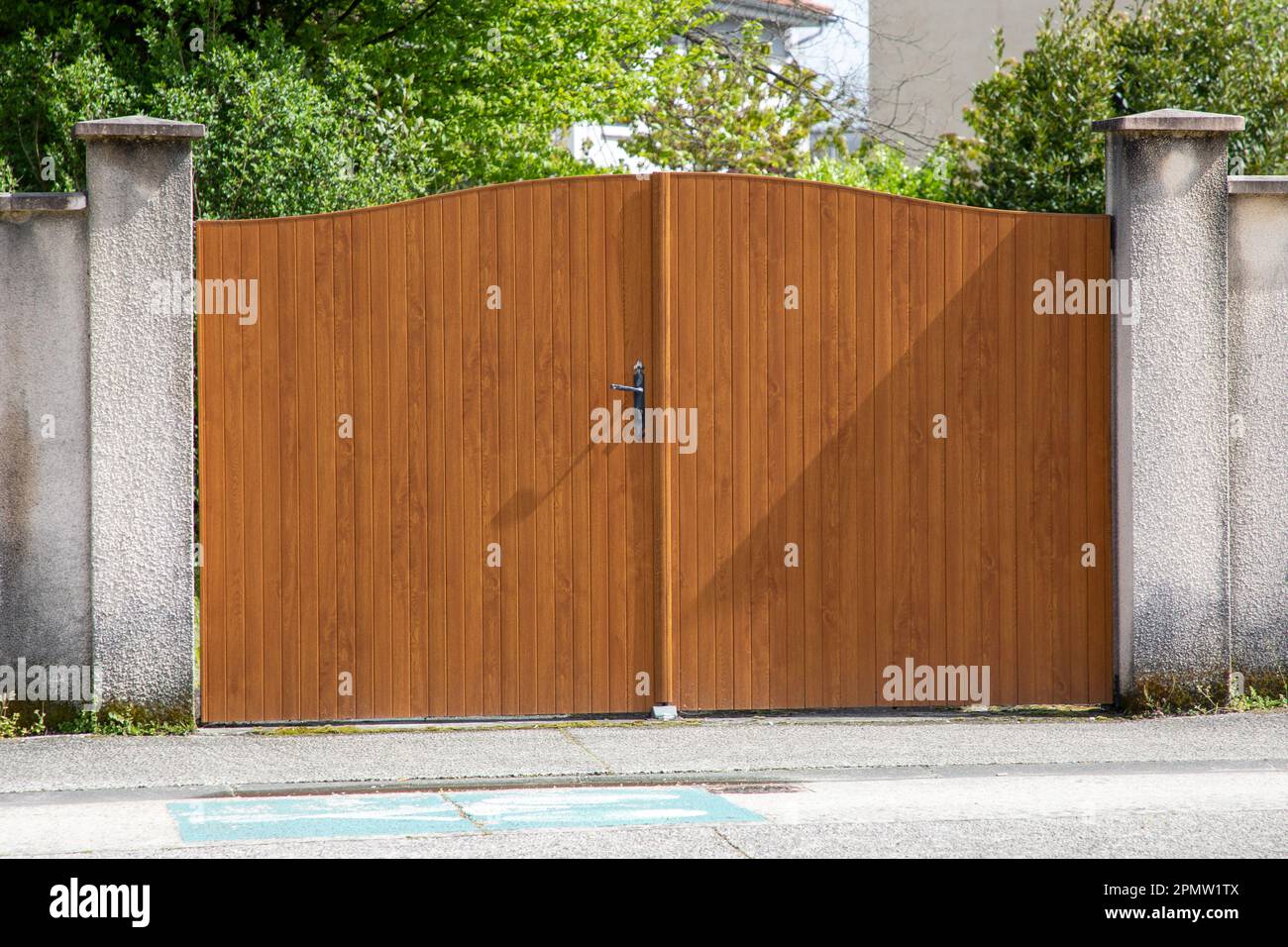wooden portal street wood gate barrier modern house protect home garden ...