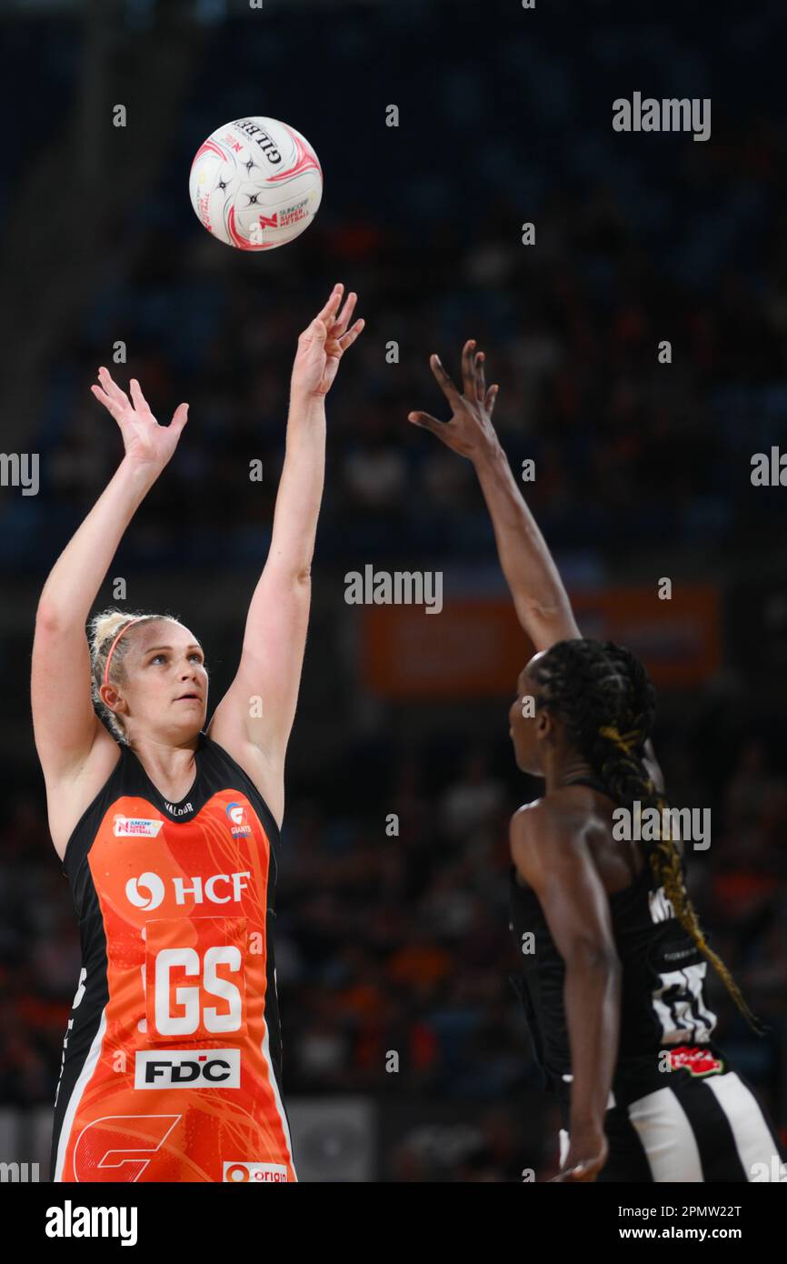 Jo Harten of the Giants shoots before the Super Netball Round 5 match ...