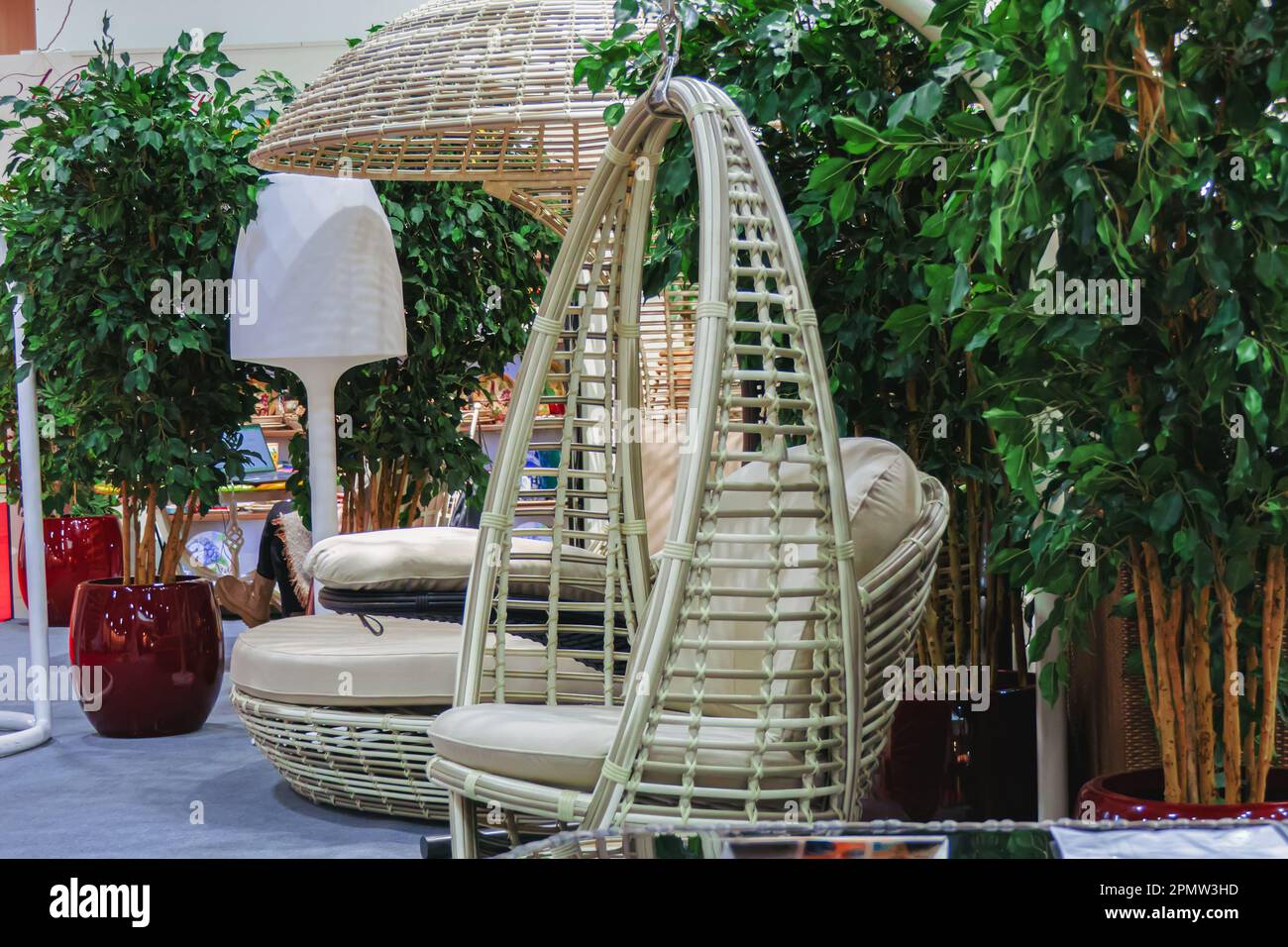 White rattan round bed with canopy and pillows Stock Photo - Alamy