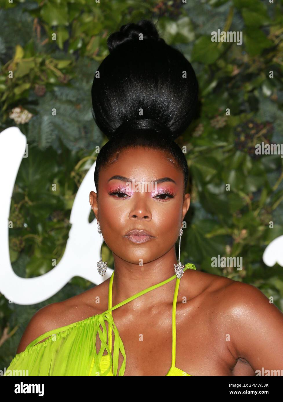 Fashion awards 2021 gabrielle union hi-res stock photography and images ...
