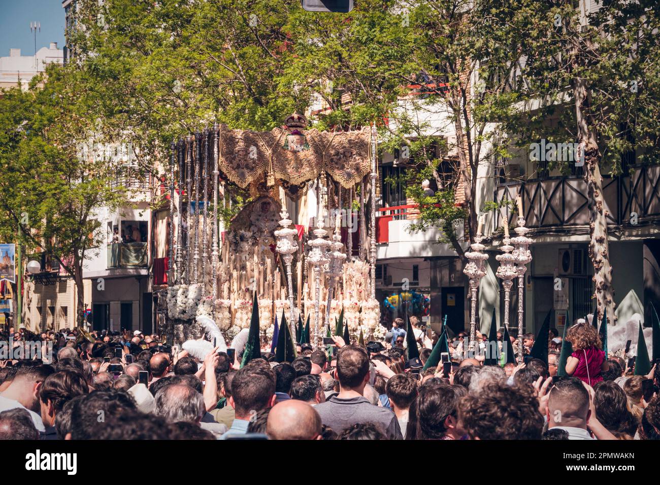 Virgen macarena seville hi-res stock photography and images - Alamy