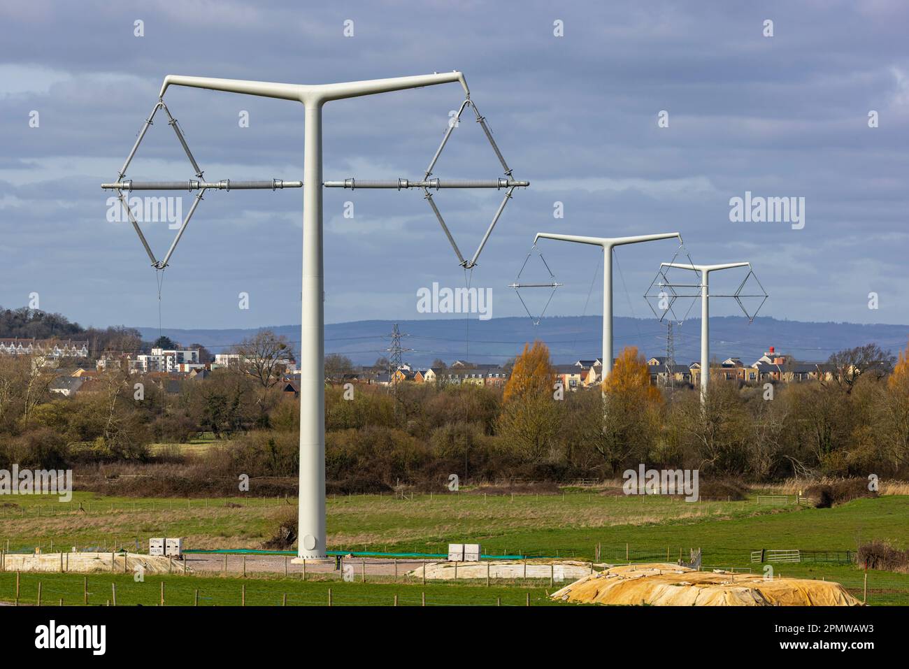 T shaped pylon hi-res stock photography and images - Alamy