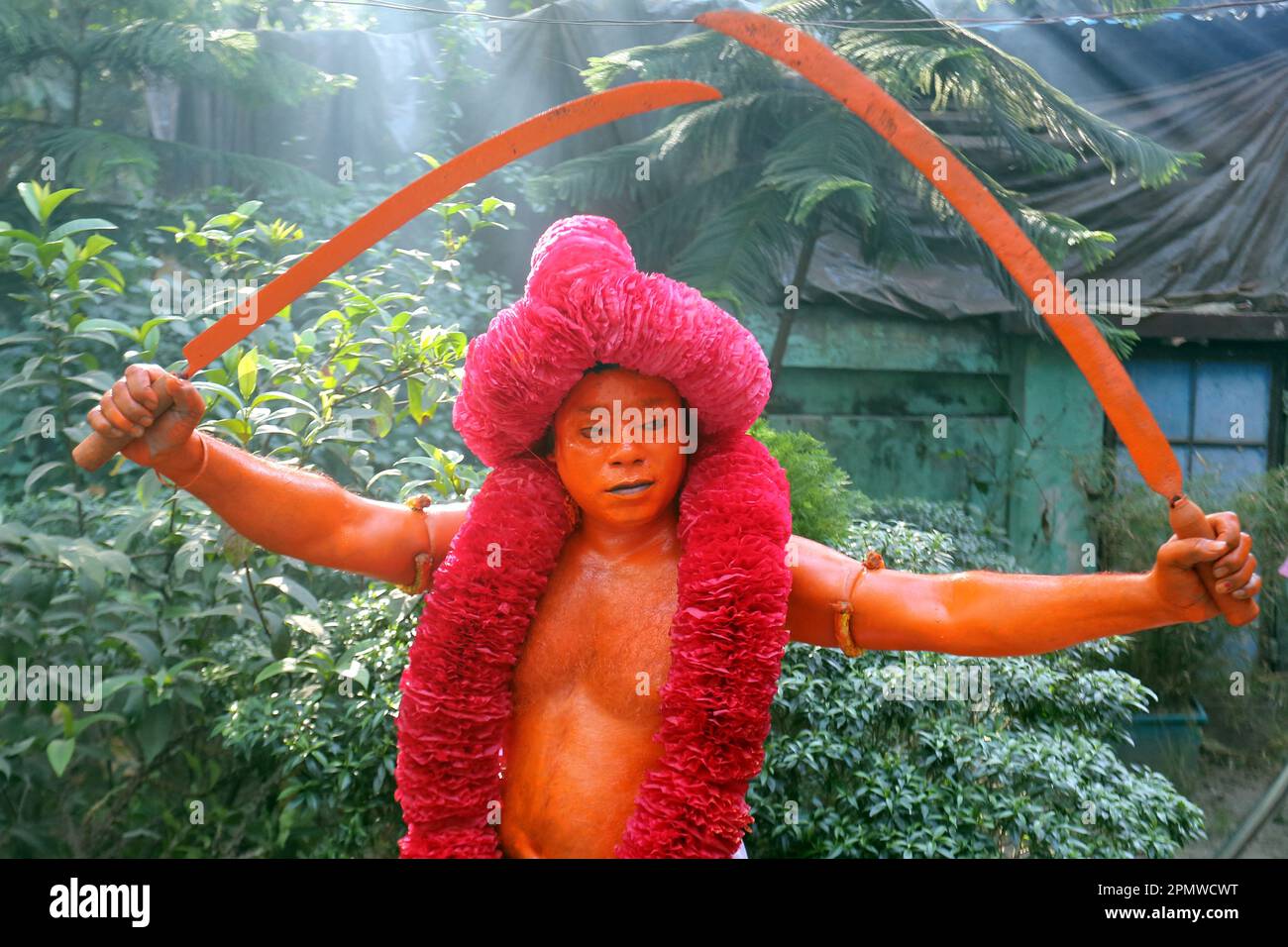 Dhaka, Bangladesh. 13th Apr, 2023. Bangladeshi hindu devotees ...