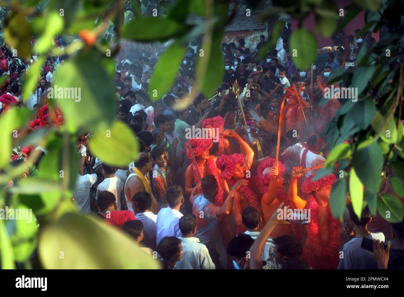 Dhaka, Bangladesh. 13th Apr, 2023. Bangladeshi hindu devotees ...