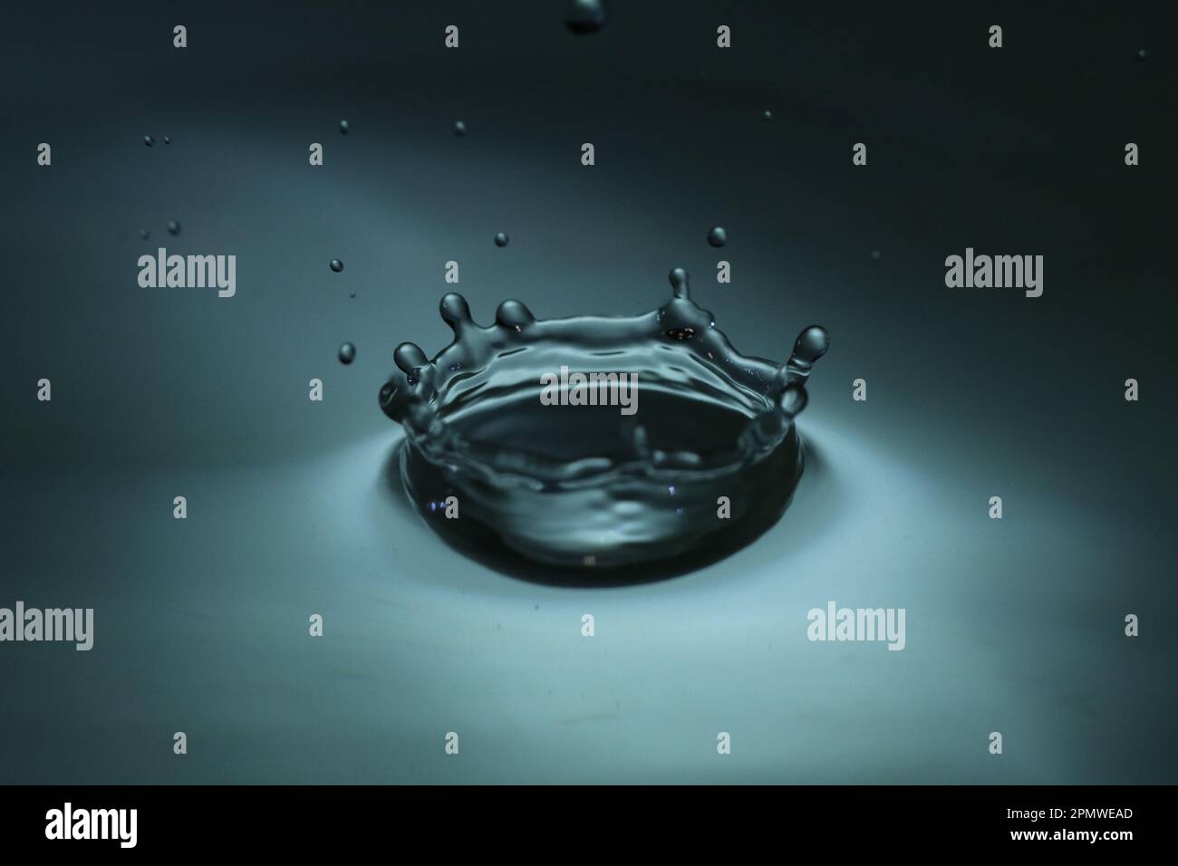 Macro Water droplet splashing Stock Photo - Alamy