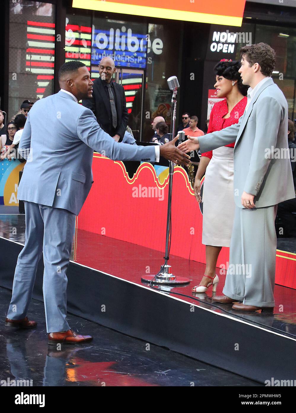 New York, NY, USA. 14th Apr, 2023. Michael Strahan, Anna Uzele and ...