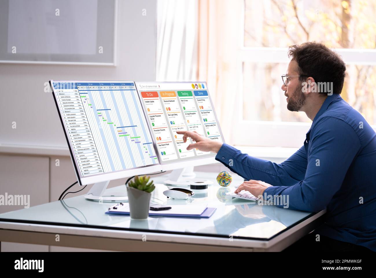 Business Schedule Calendar And Agenda Gantt Report Stock Photo - Alamy