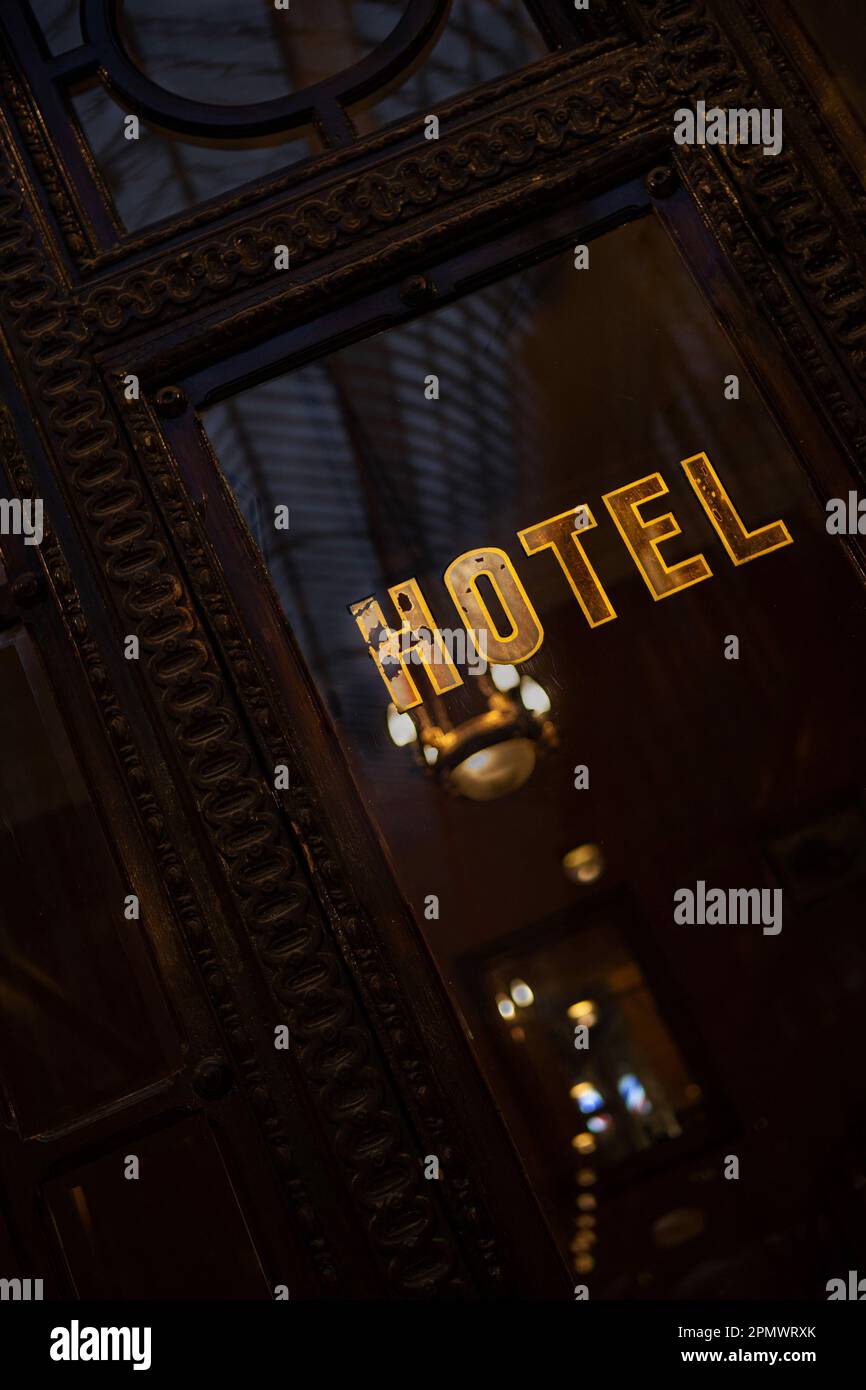 Door and facade of a vintage Parisian hotel Stock Photo - Alamy