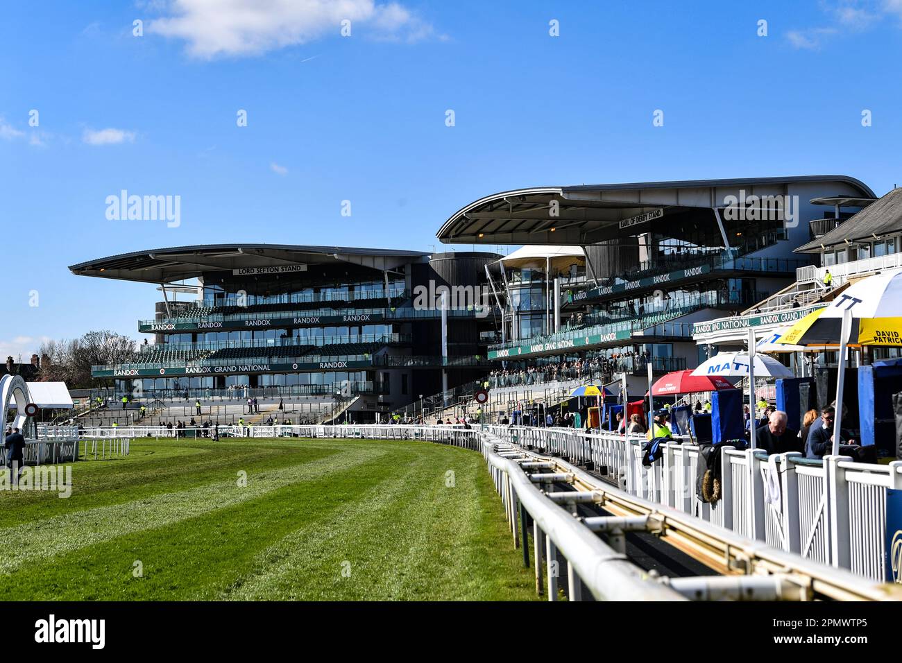Aintree grand national stands hi-res stock photography and images - Alamy