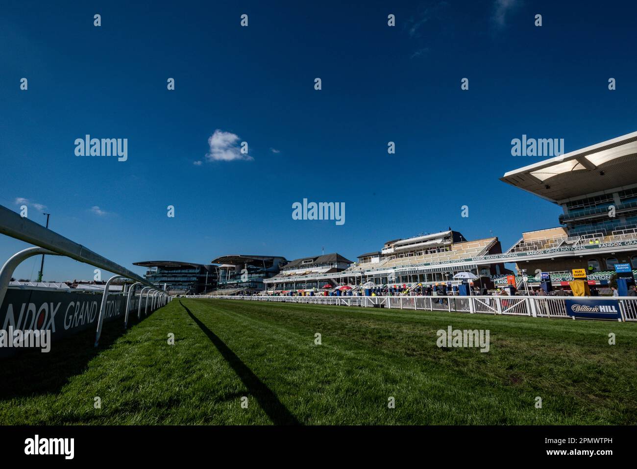 Aintree, UK. 15th Apr, 2023. 15th April 2023; Aintree Racecourse ...