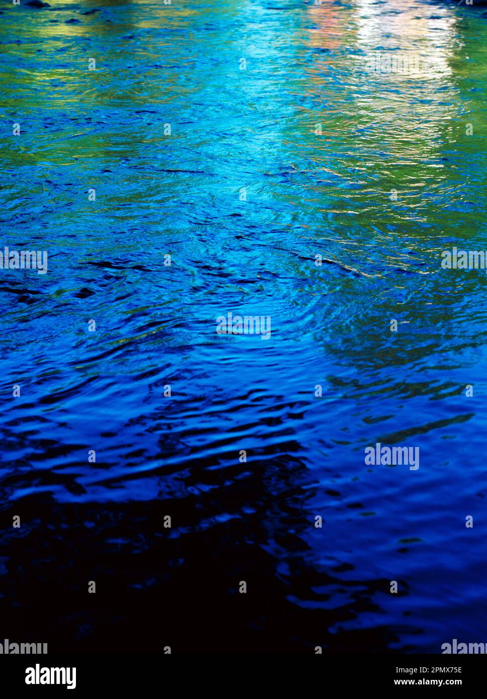 Coloured water background hi-res stock photography and images - Alamy