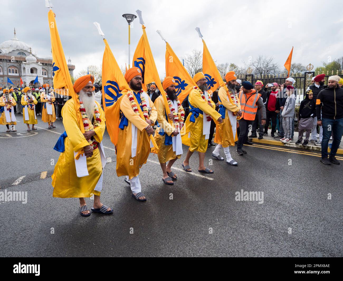 Sikh temple gravesend hi-res stock photography and images - Alamy