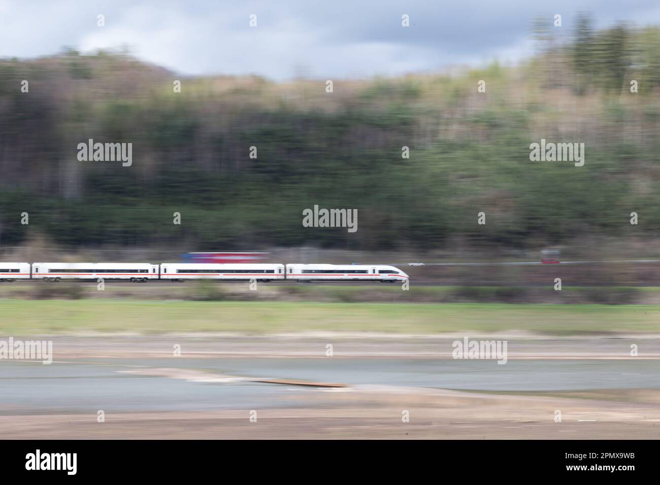 13 April 2023, Hesse, Bad Soden-Salmünster: An ICE is driving on the ...