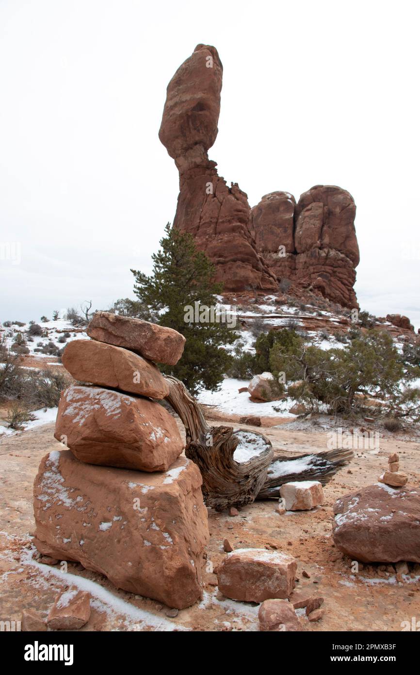 Picturesque Balancing Rock Formations Stock Photo - Alamy