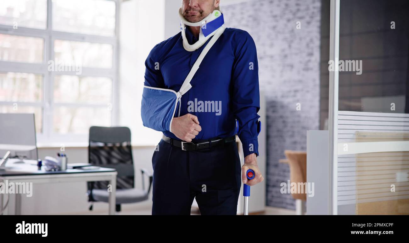 Businessman With Broken Arm Injury After Accident Stock Photo - Alamy