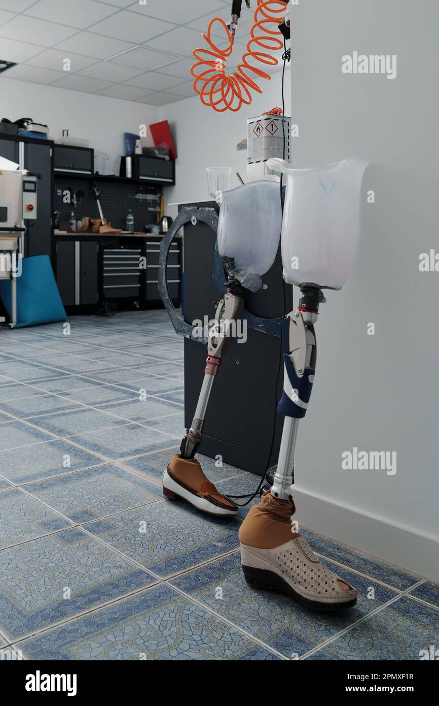 Two assembled prosthetic legs Stock Photo - Alamy