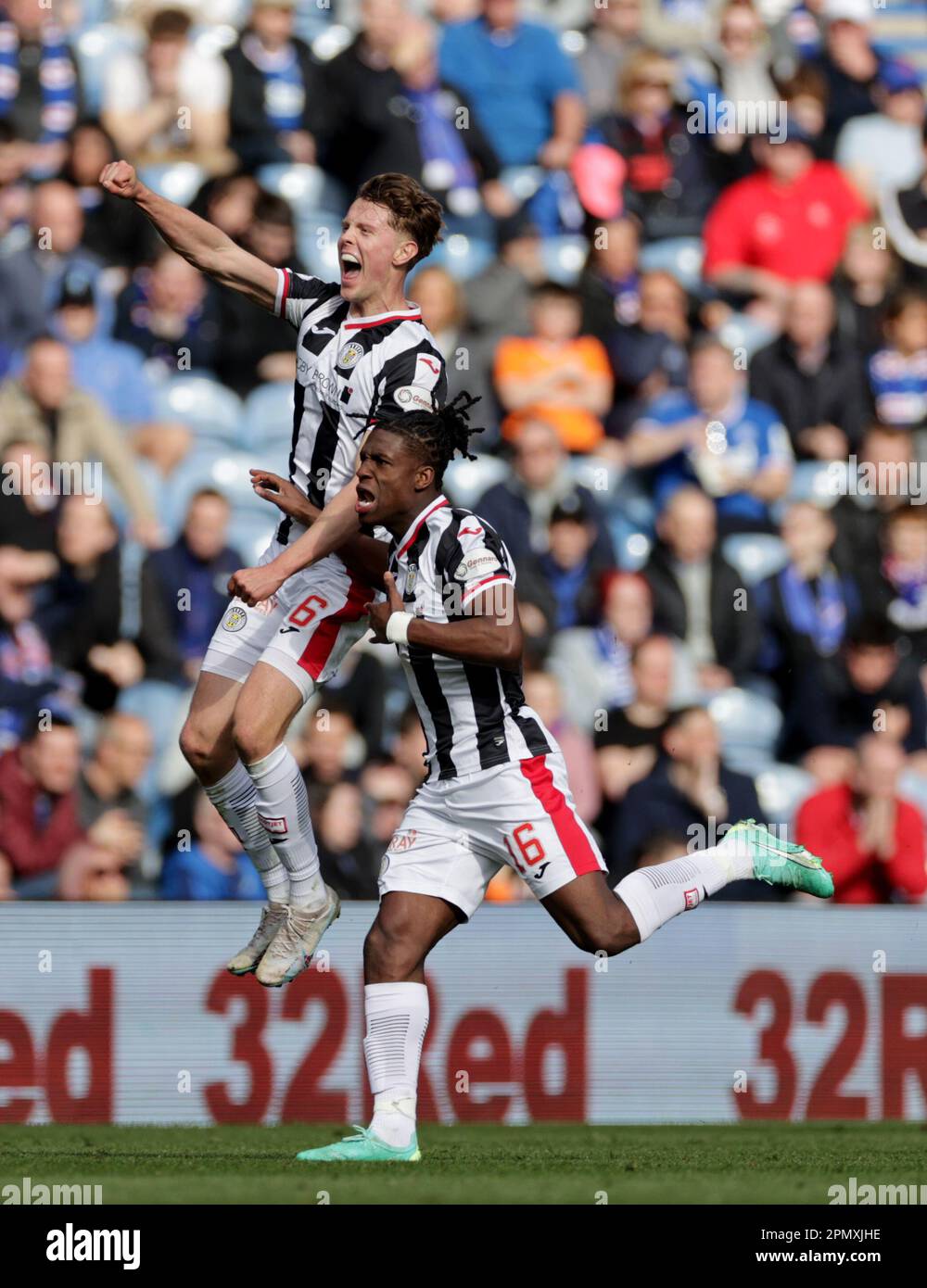 St Mirren's Mark O'Hara (left) celebrates scoring his sides second goal ...
