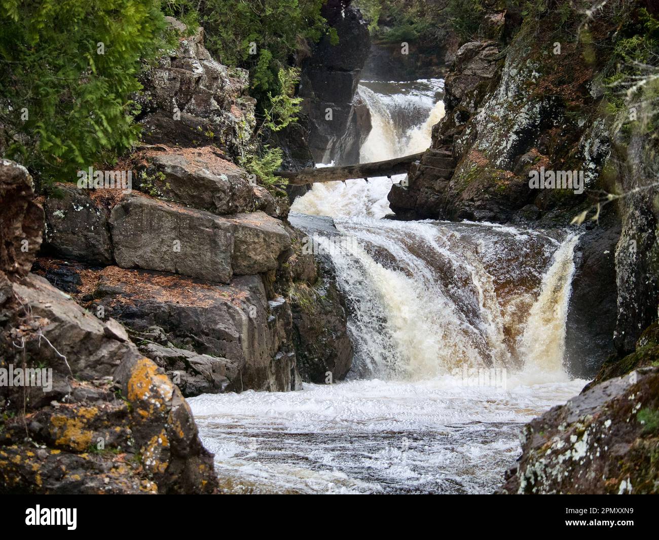 Devils Kettle falls in northern Minnesota Stock Photo - Alamy