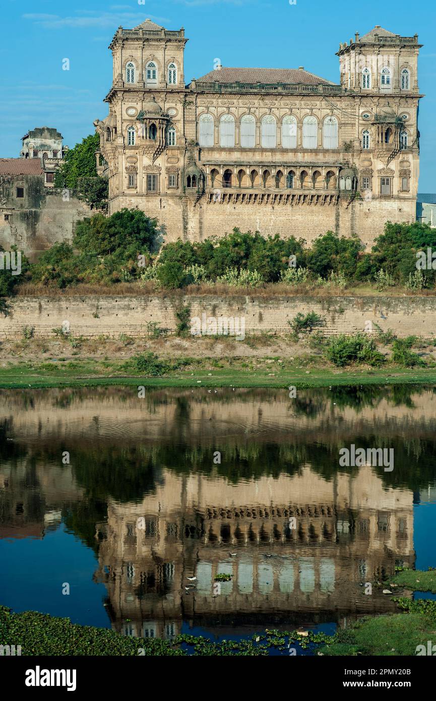 Gondal naulakha palace hi-res stock photography and images - Alamy