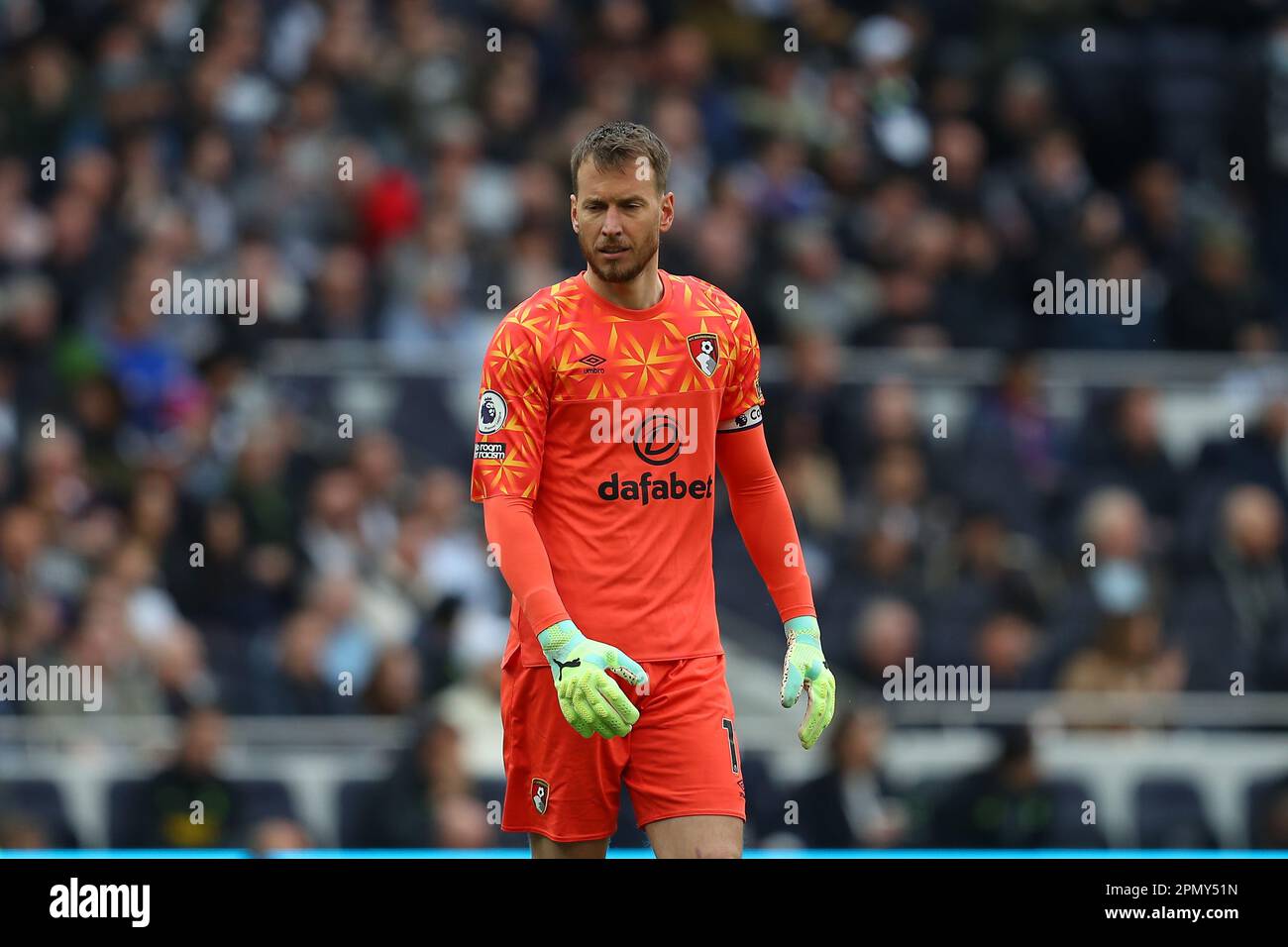 Goalkeeper neto hi-res stock photography and images - Alamy