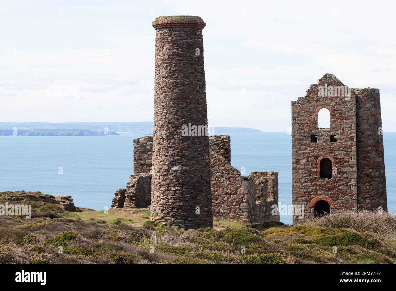 Ruins at Wheal Coates tin mine, near St. Agnes, North Coast of Cornwall ...
